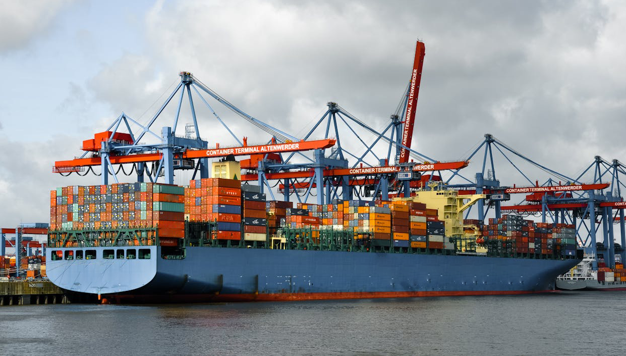 How Many Containers On a Container Ship from Each Ship Type - Shipping ...