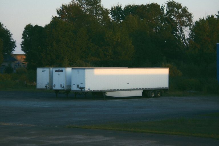 Container Chassis, Flatbed, & Gooseneck. What's the Difference ...